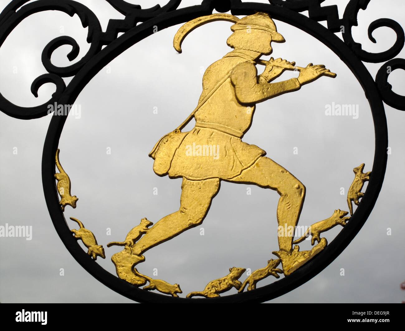 The Pied Piper Of Hamelin High Resolution Stock Photography and Images ...