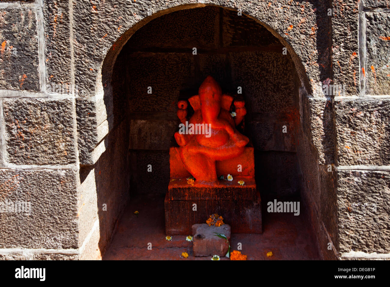 Ganesha temple idol india hi-res stock photography and images - Alamy