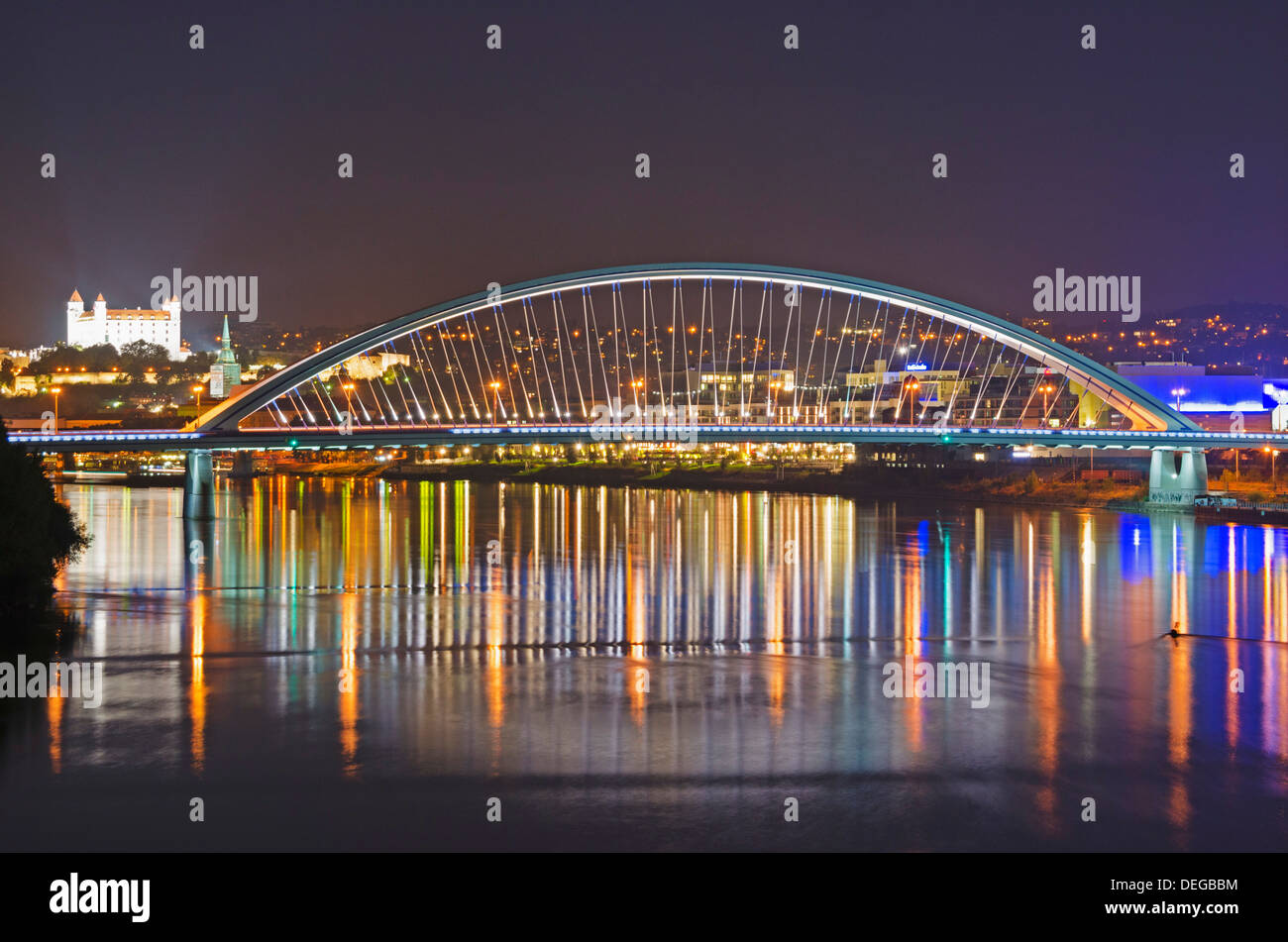 Apollo bridge bratislava hi-res stock photography and images - Alamy