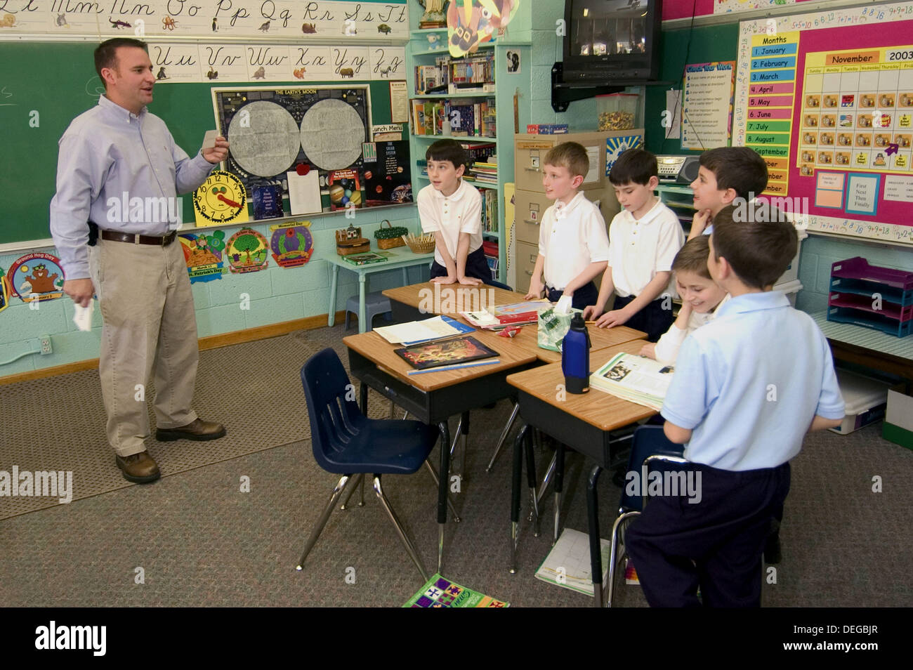 Class activities hi-res stock photography and images - Alamy