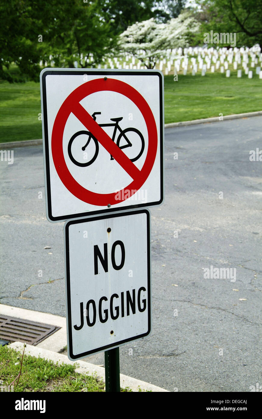 Bicycling forbidden hi-res stock photography and images - Alamy