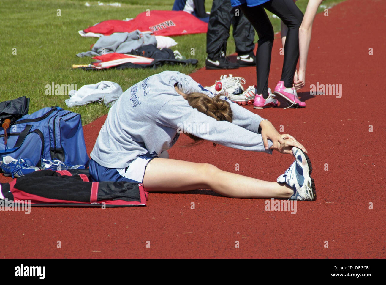 School athletics track hi-res stock photography and images - Alamy