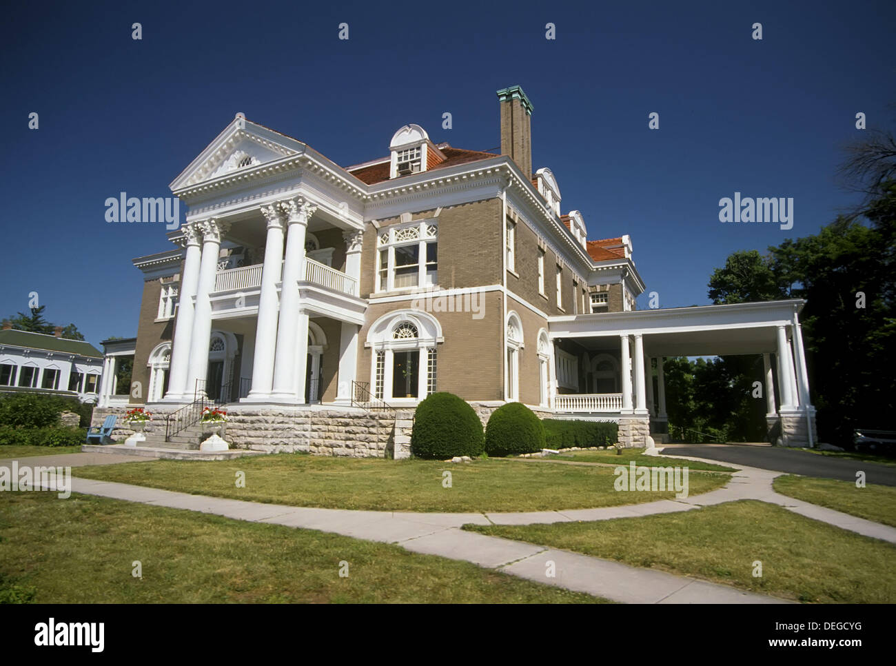 Mark twain house hannibal hi-res stock photography and images - Alamy