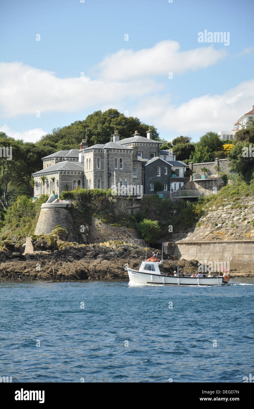 Cornwall cottage cliff hi-res stock photography and images - Alamy
