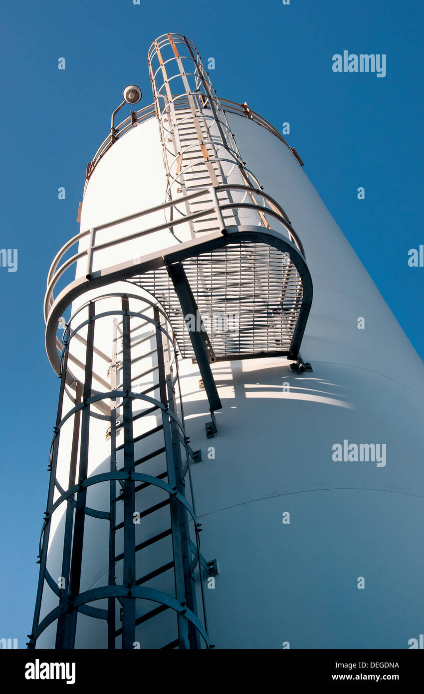 Bulk material silo hi-res stock photography and images - Alamy