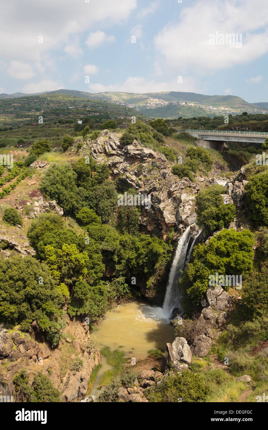 Middle East Waterfall High Resolution Stock Photography and Images - Alamy