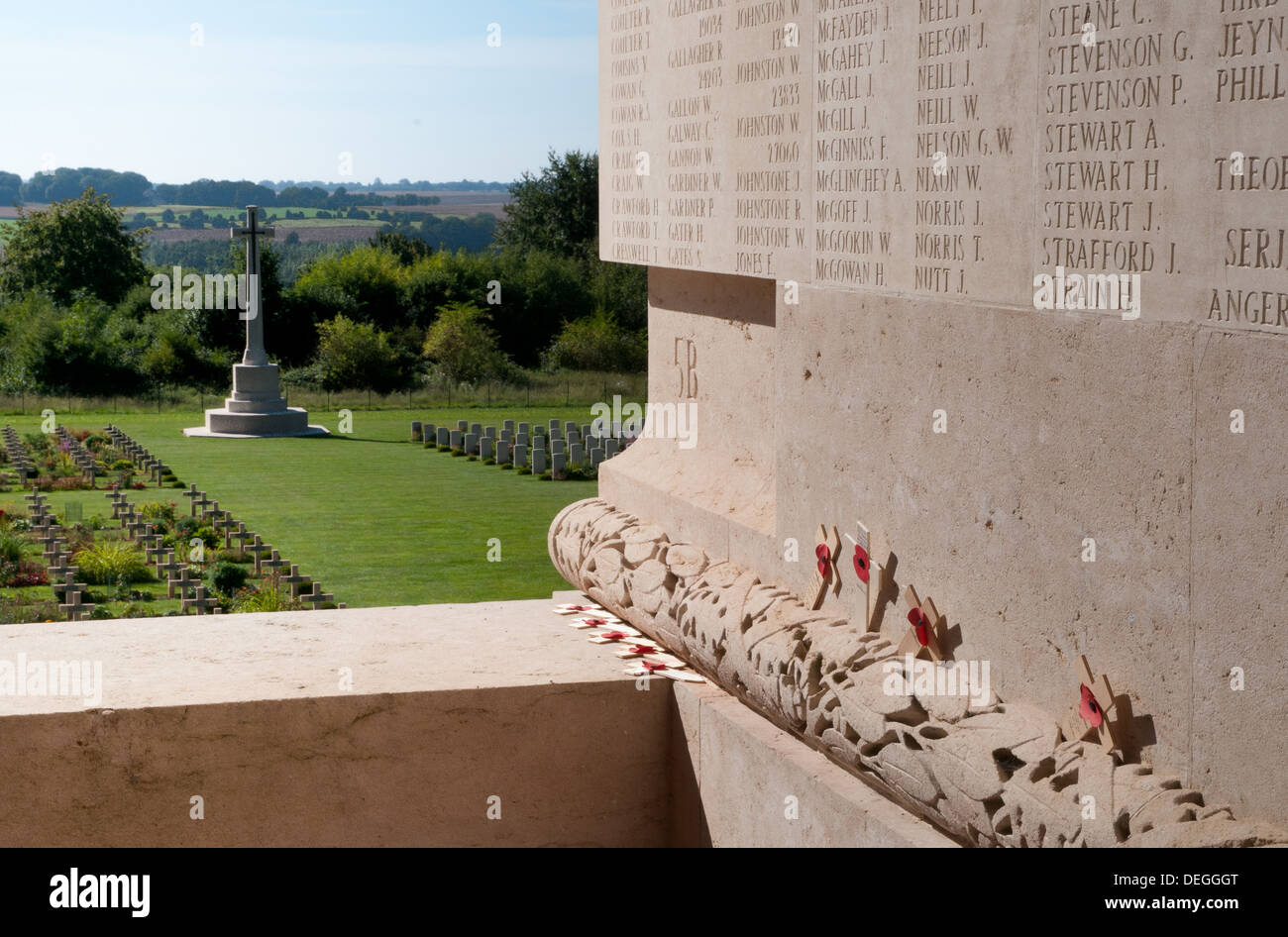 Thiepval memorial names hi-res stock photography and images - Alamy