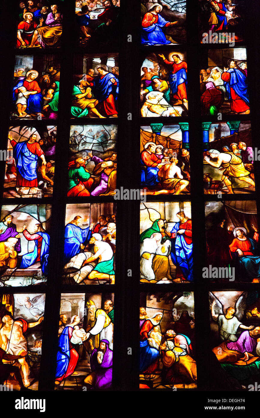 Detail of stained glass window of the Duomo Di Milano, Milan, Lombardy ...