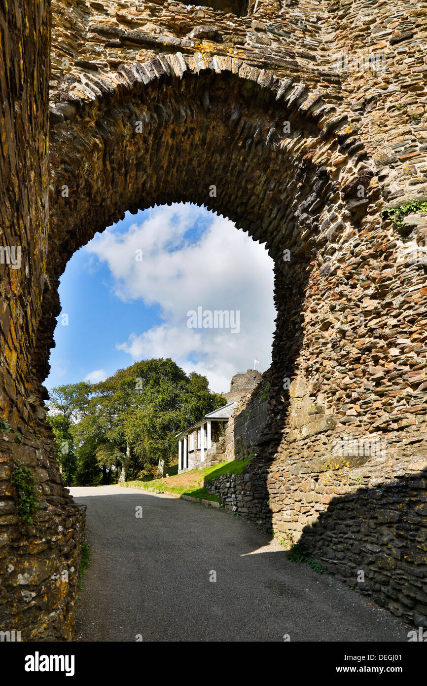 Launceston Castle; Arch; Cornwall; UK Stock Photo - Alamy