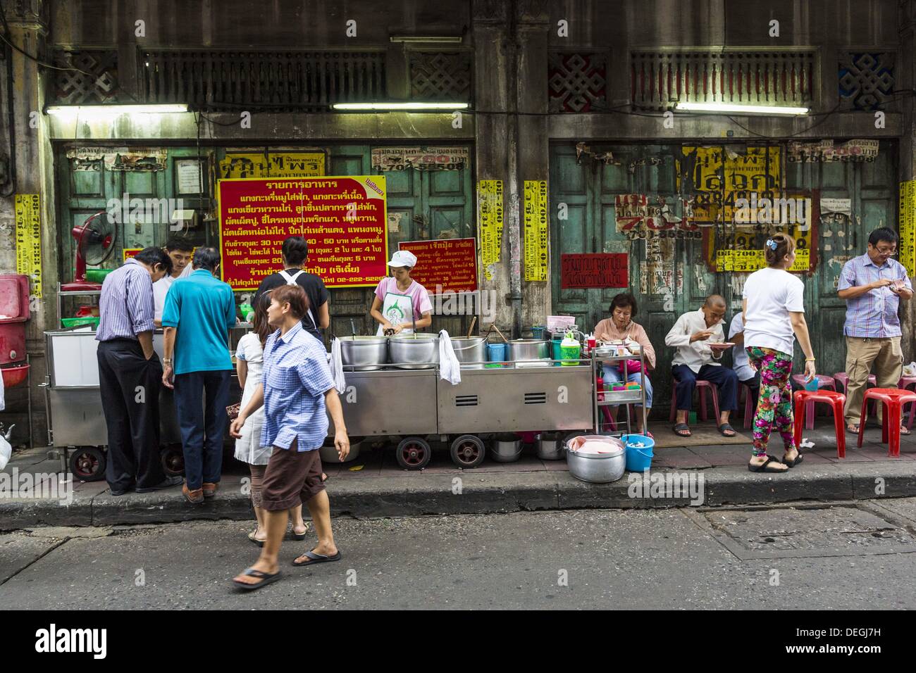 Street food stand run hi-res stock photography and images - Alamy