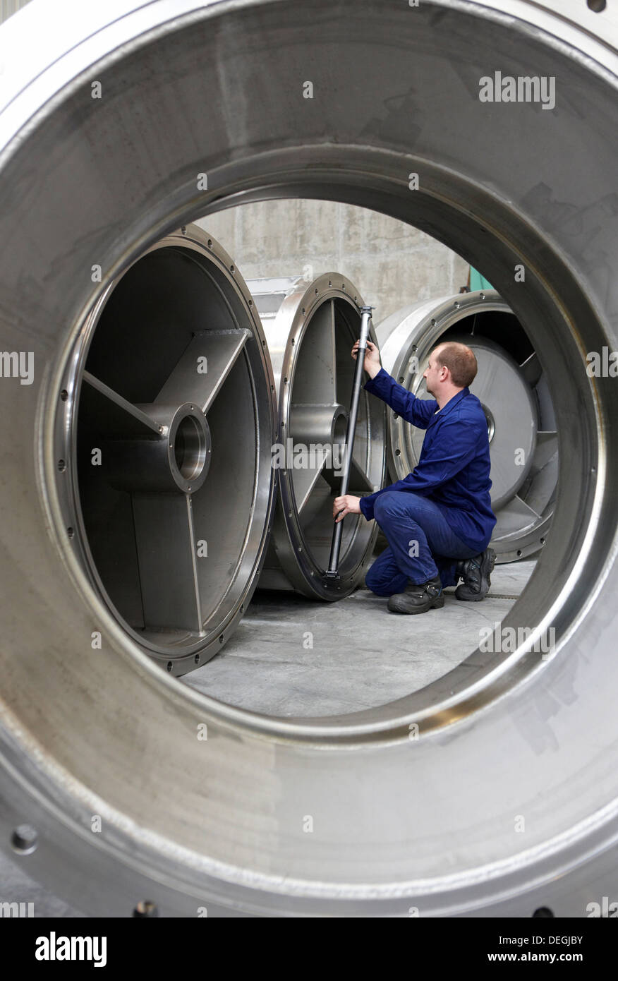 Boilermaking hi-res stock photography and images - Alamy