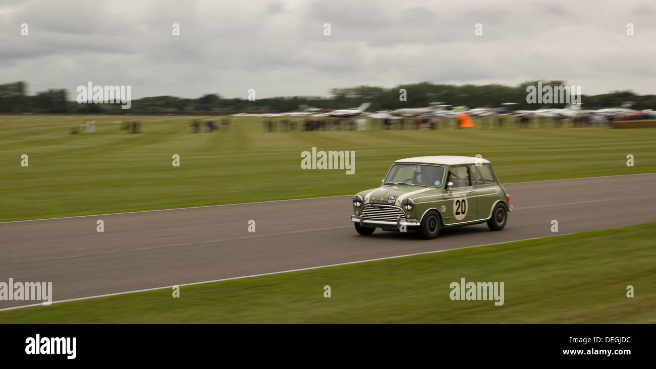 Mini cooper racing car hi-res stock photography and images - Alamy