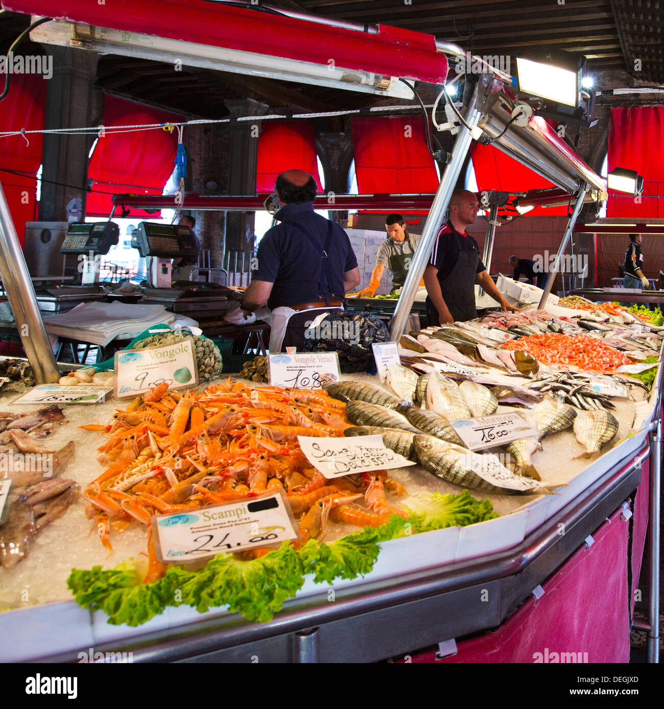 Tronchetto mercato hi-res stock photography and images - Alamy