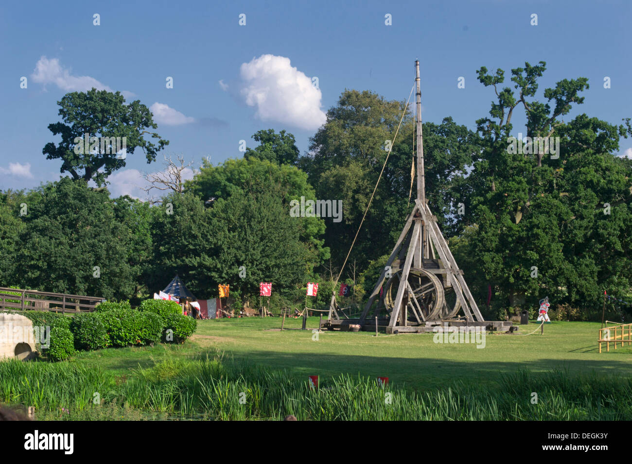 The Wooden Trebuchet Fireball show at Warwick Castle, Warwickshire ...