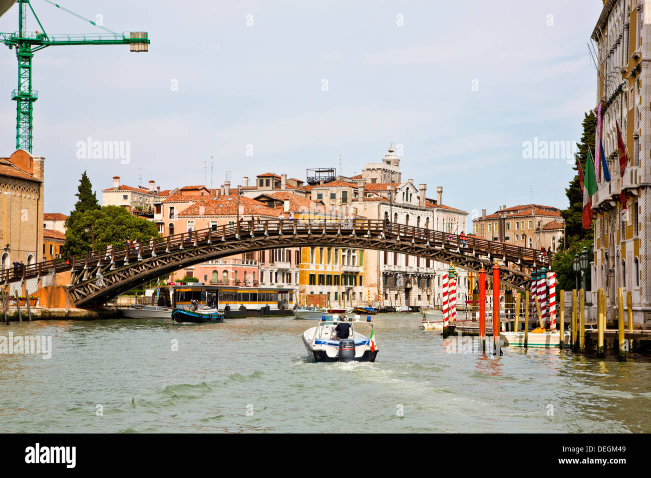 Footbridge over grand canal architecture hi-res stock photography and ...