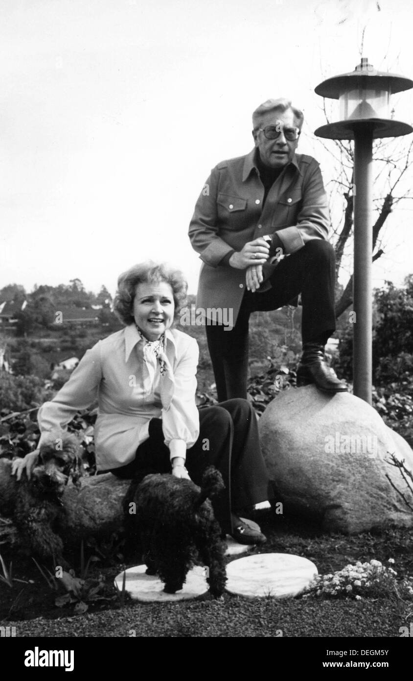 BETTY WHITE and husband ALLEN LUDDEN.(Credit Image: © Globe Photos, Inc ...