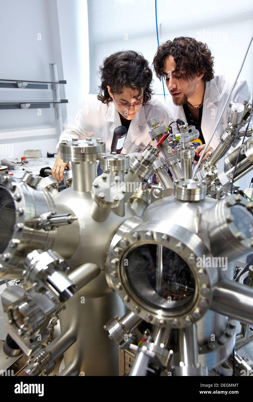 Scanning tunneling microscope hi-res stock photography and images - Alamy