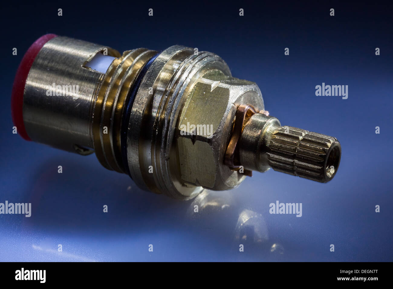 Faucet knob hi-res stock photography and images - Alamy