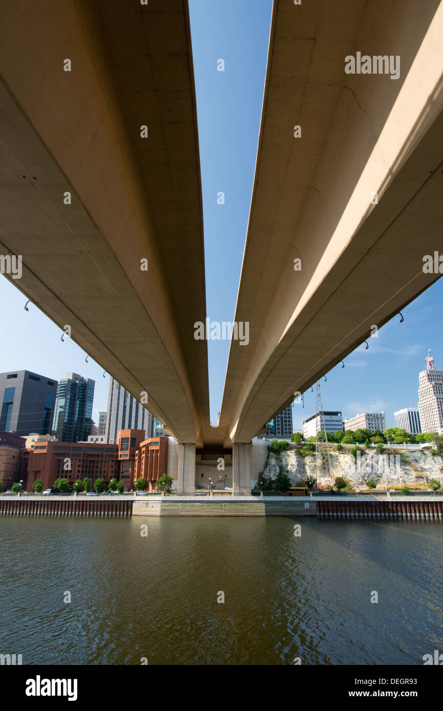 Wabasha freedom bridge hi-res stock photography and images - Alamy