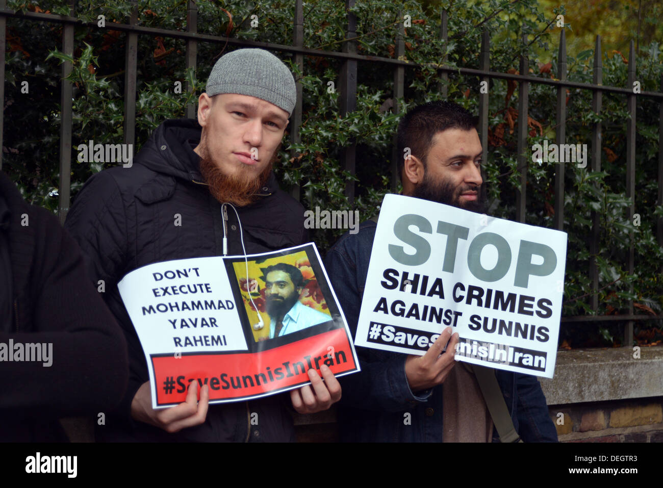 London UK 18th Sept 2013 : Anti-Shia Muslim UK hold placards ...