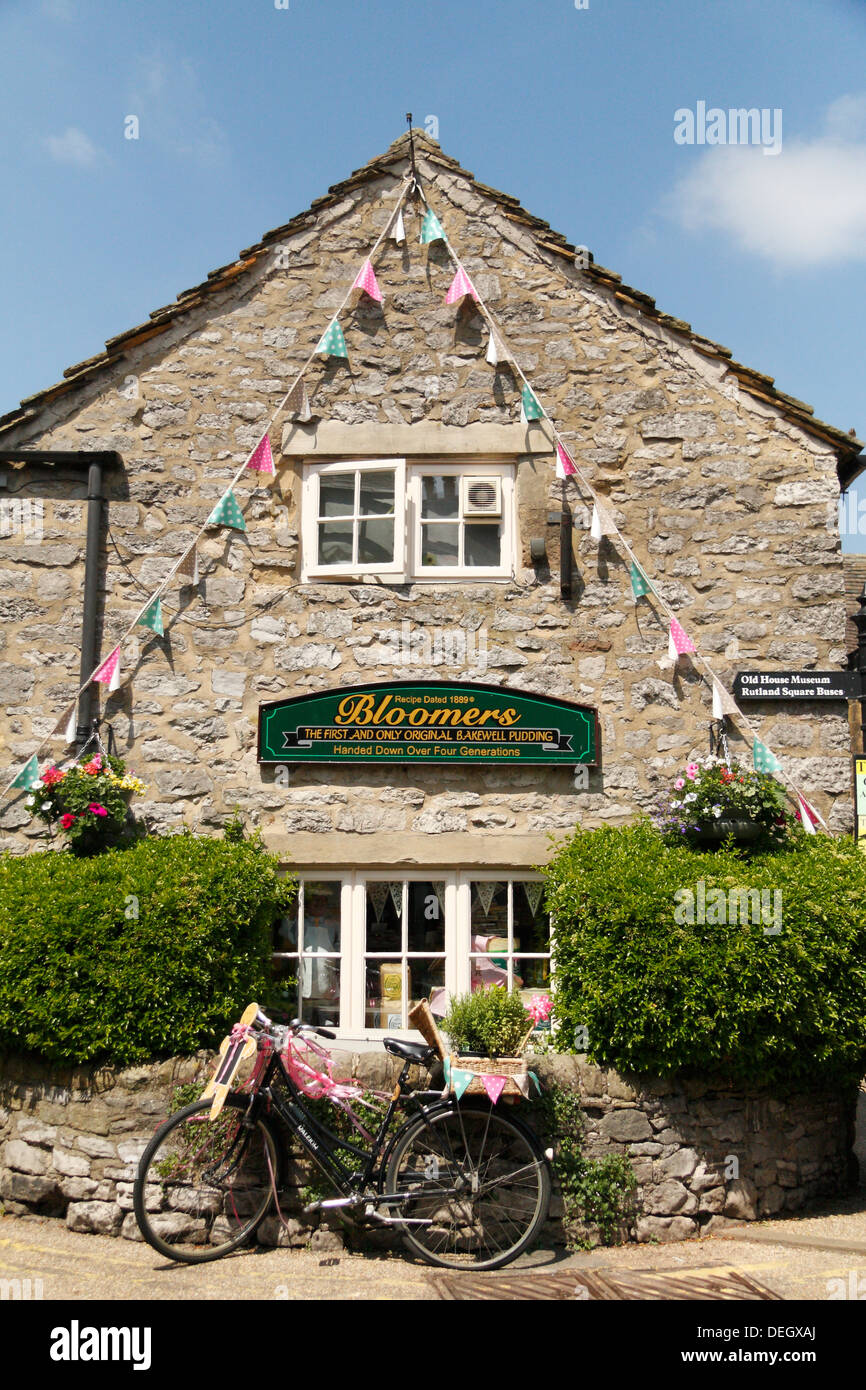 Bloomers bakewell hi-res stock photography and images - Alamy