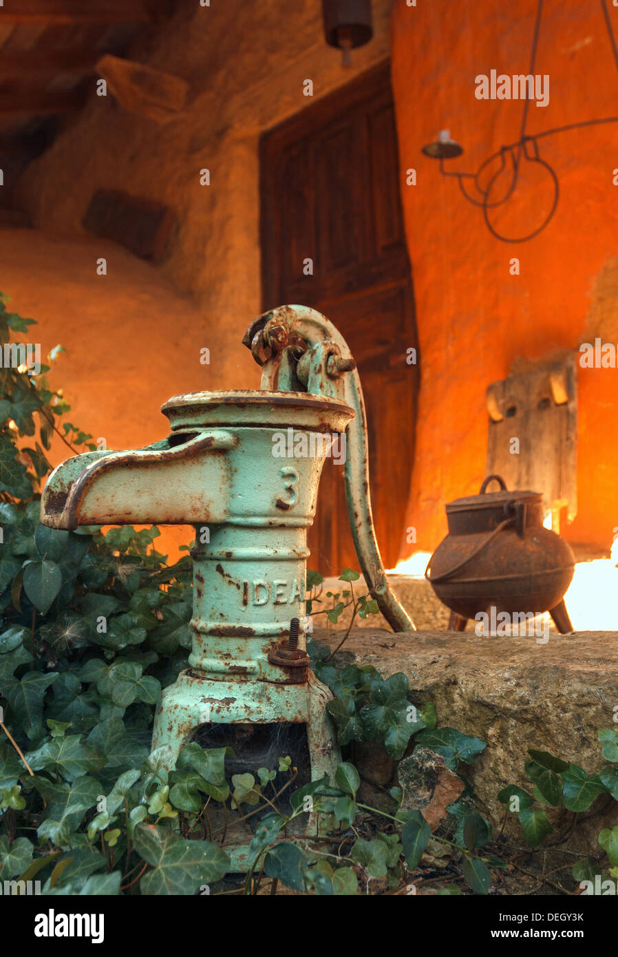 Antique water pump hi-res stock photography and images - Alamy