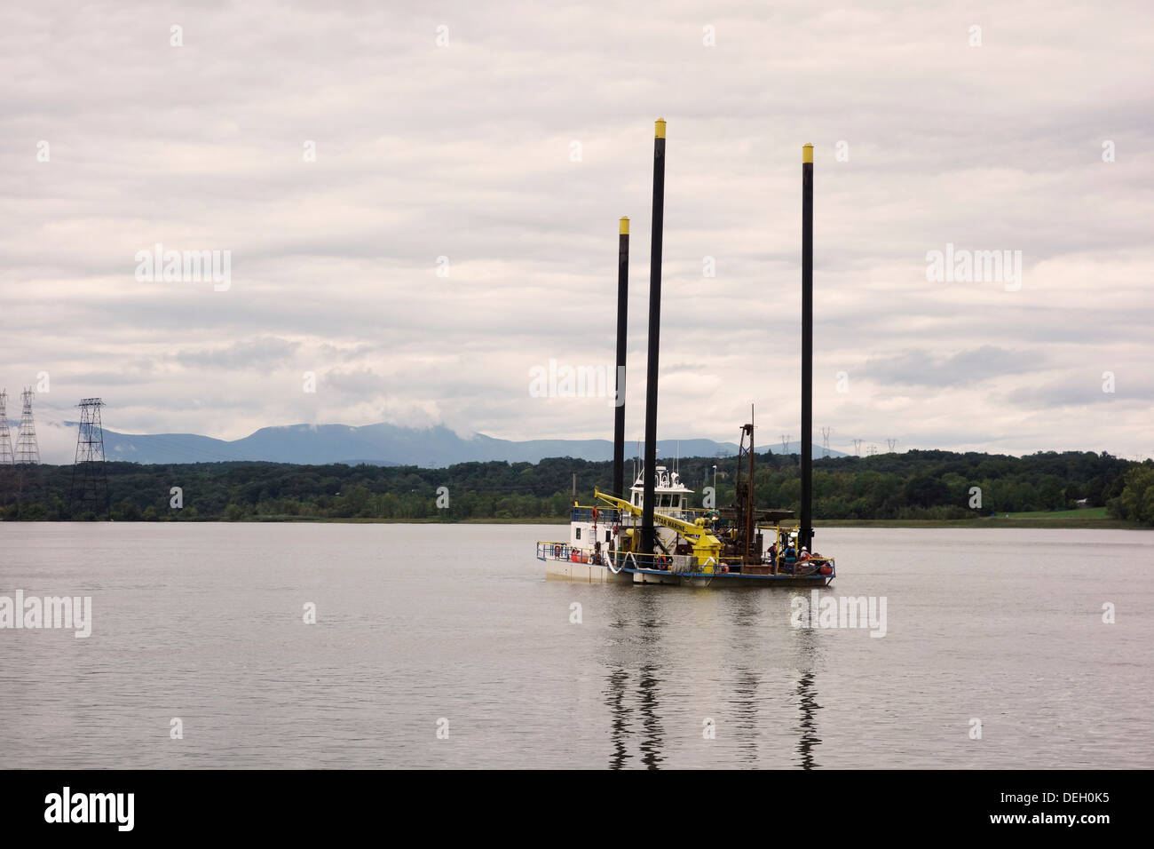 Barge drill hi-res stock photography and images - Alamy