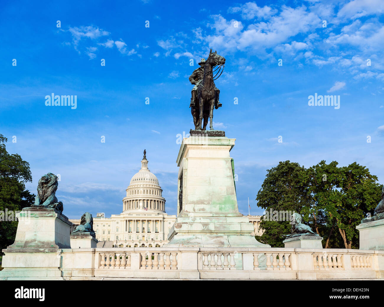 Ulysses S. Grant Memorial and US Capitol Building, Washington D.C., USA ...