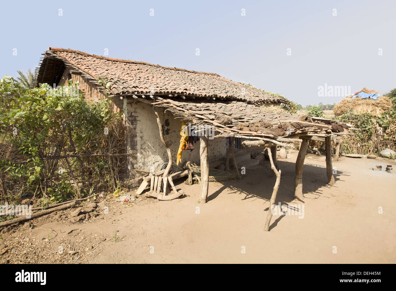 Tribal house, Baiga Tribe, Madhya Pradesh, Chada near Mandala district ...