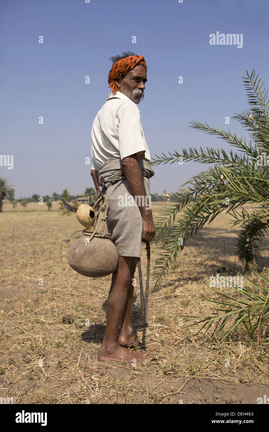 Toddy toddy man hi-res stock photography and images - Alamy