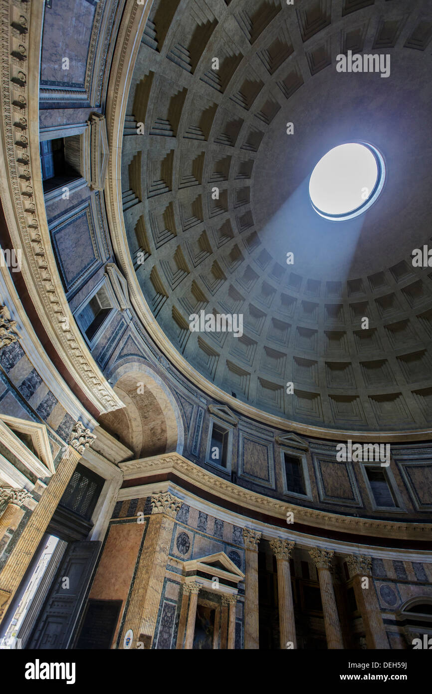 Beam in the dome of the pantheon hi-res stock photography and images ...