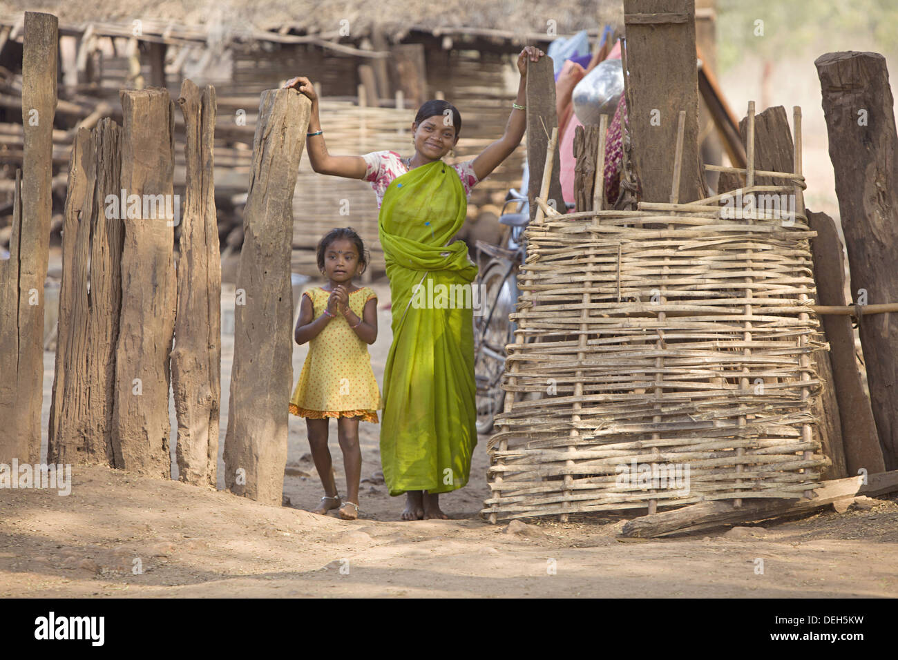 Mother and daughter, Oriya tribe, Orissa, India Stock Photo - Alamy