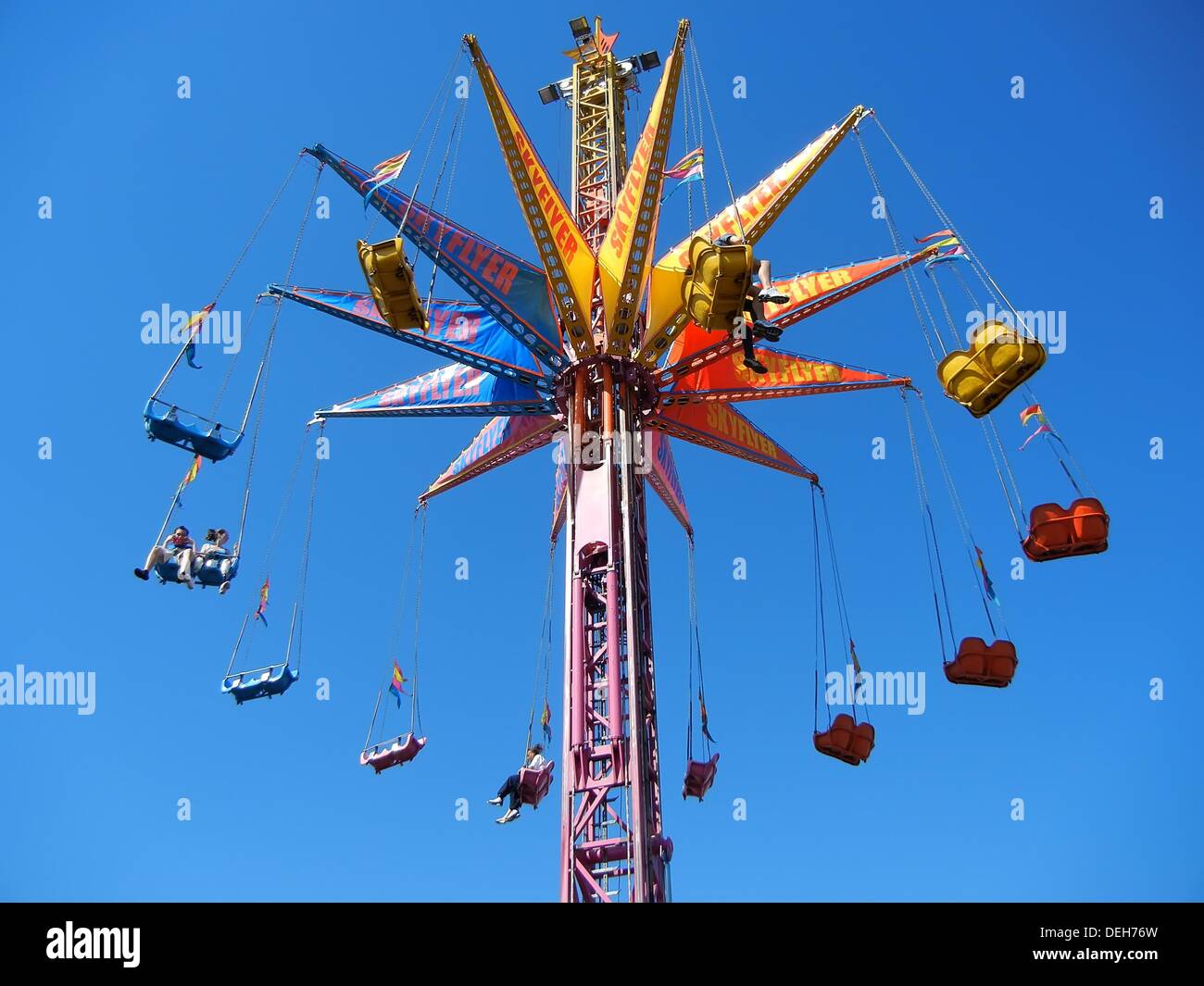 Sky flyer ride state fair hi-res stock photography and images - Alamy