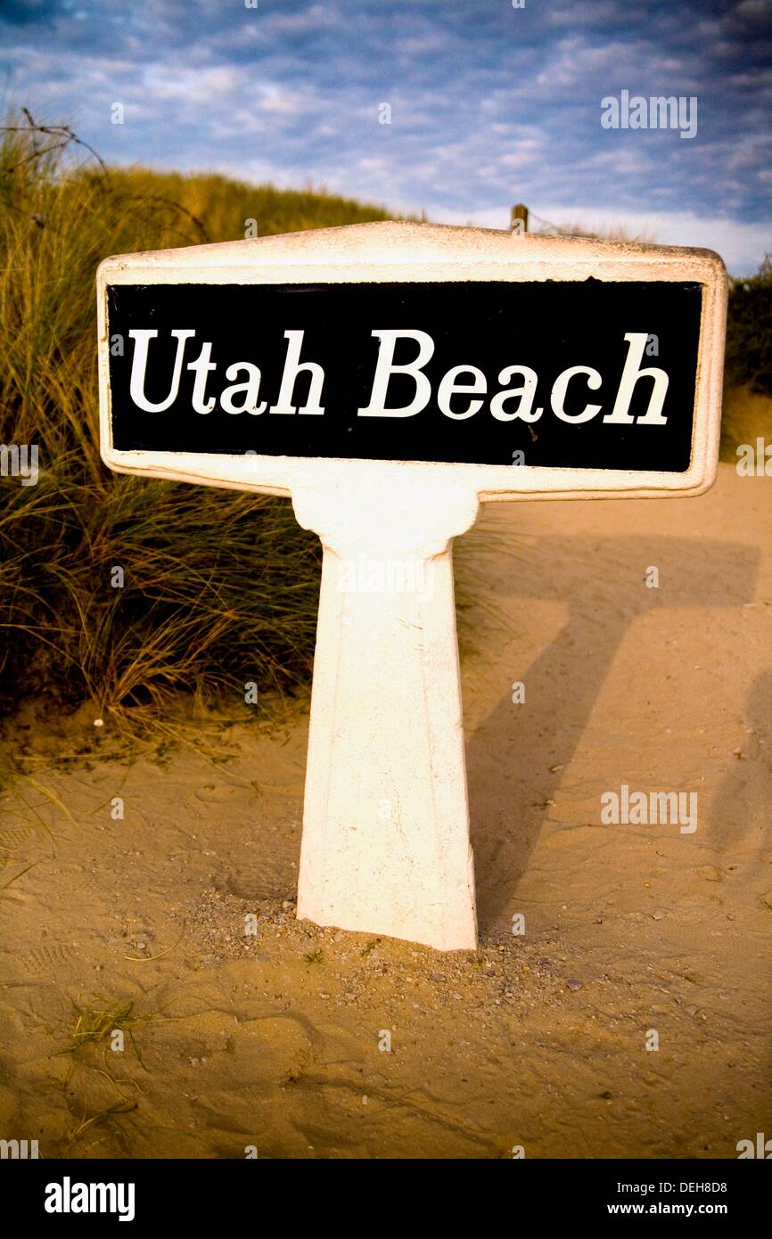 D day beach sign hi-res stock photography and images - Alamy