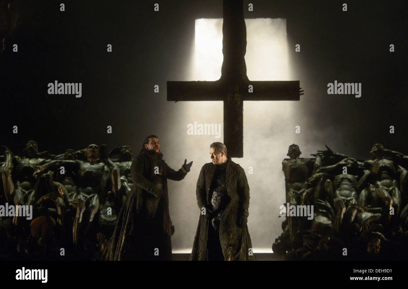 Richard Carlucci in the role of Carlos (R) and Kartal Karagedik in the ...