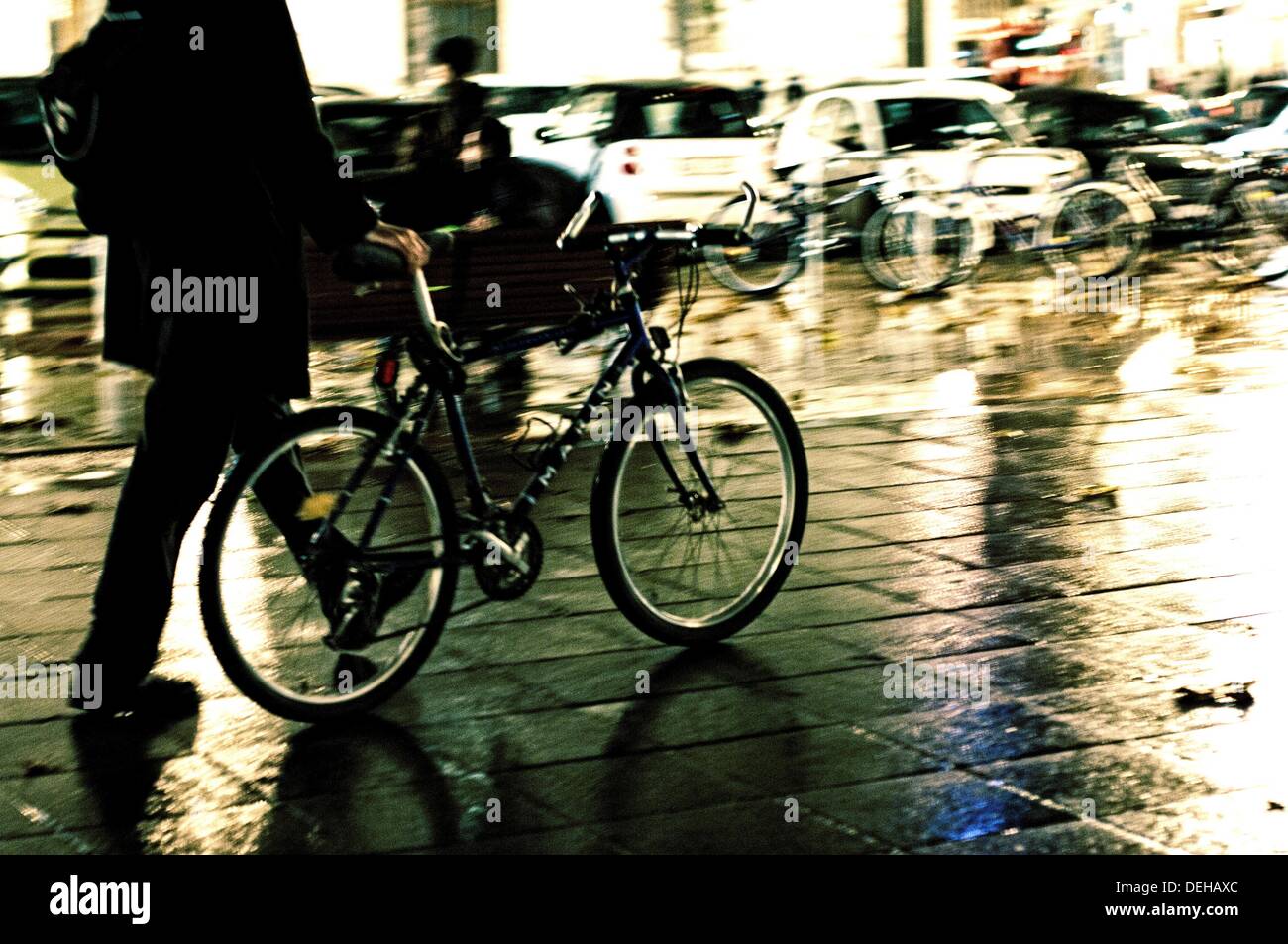 Wet bicycle hi-res stock photography and images - Alamy