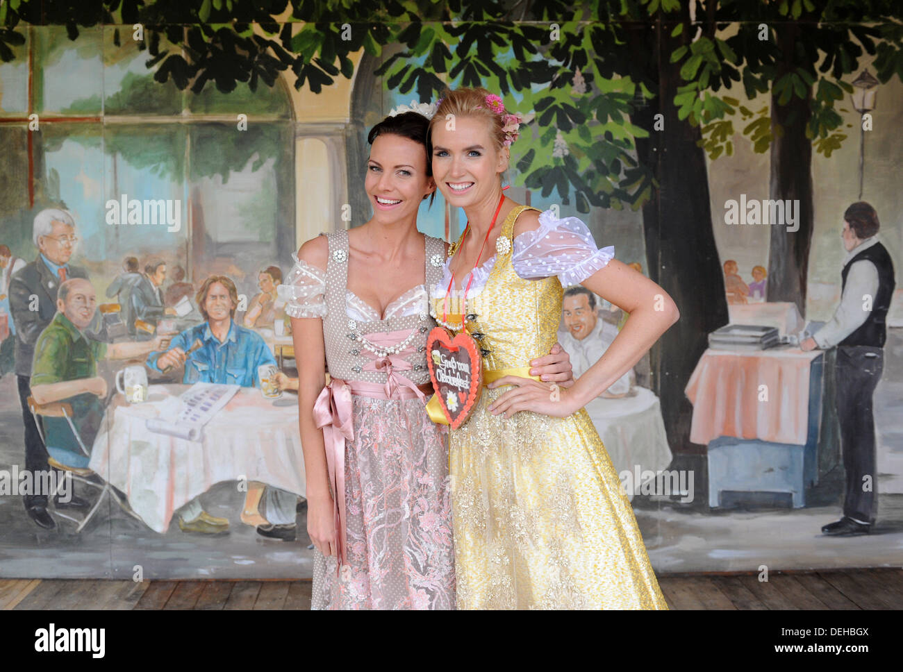 Munich, Germany. 18th Sep, 2013. Models present creations by label ...