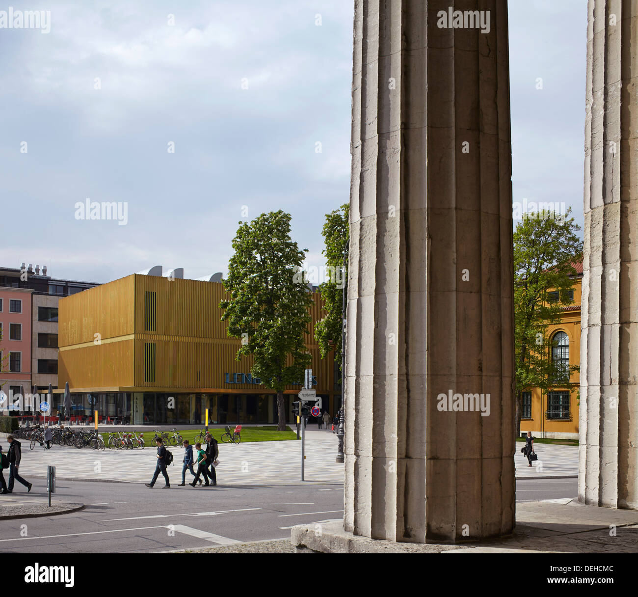 Lenbachhaus munich munich germany architect hi-res stock photography ...