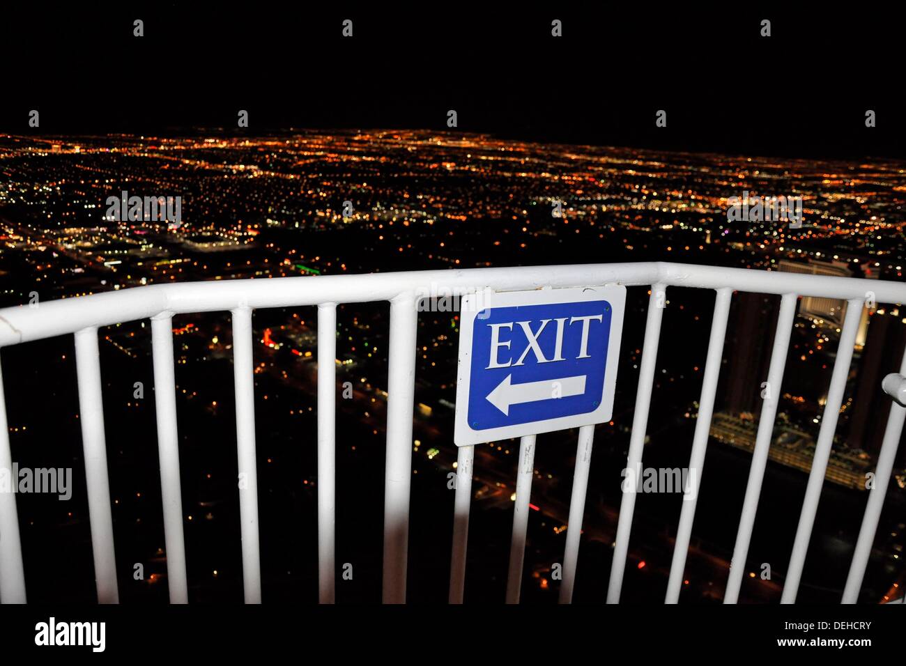 Stratosphere at night hi-res stock photography and images - Alamy