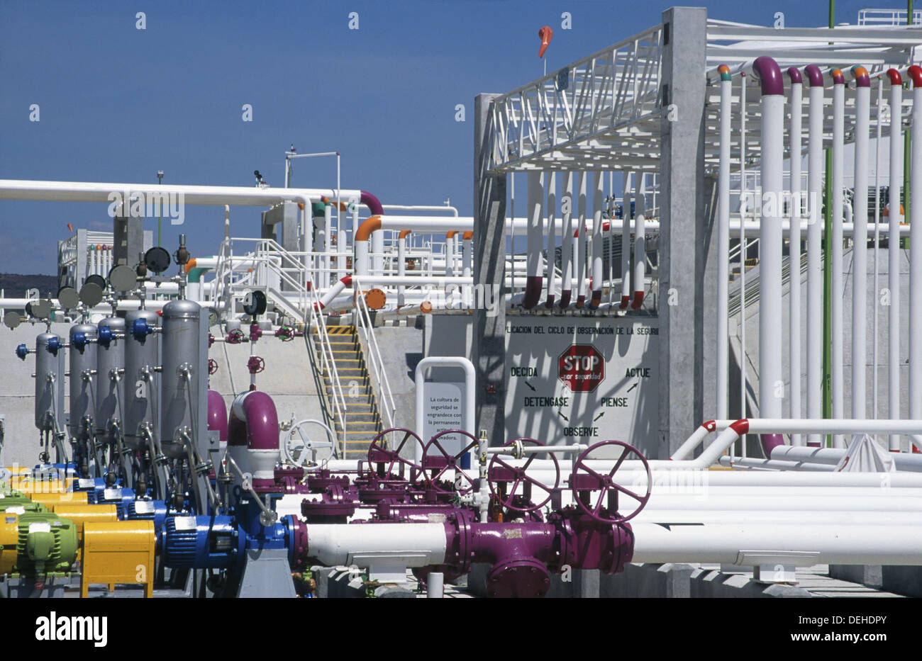 Pemex petroleos mexicanos hi-res stock photography and images - Alamy