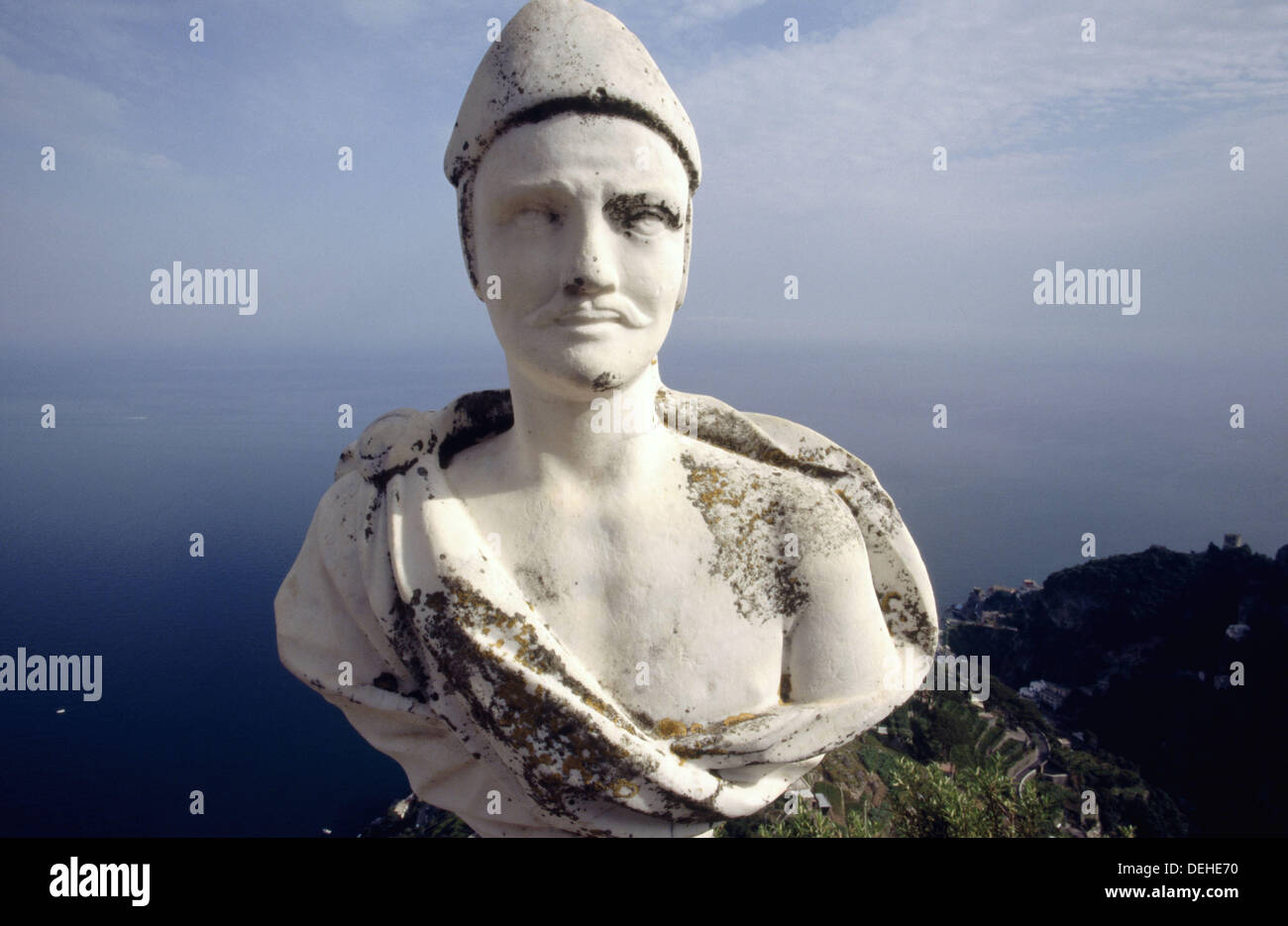 Terrazza dell'infinito villa cimbrone hi-res stock photography and ...