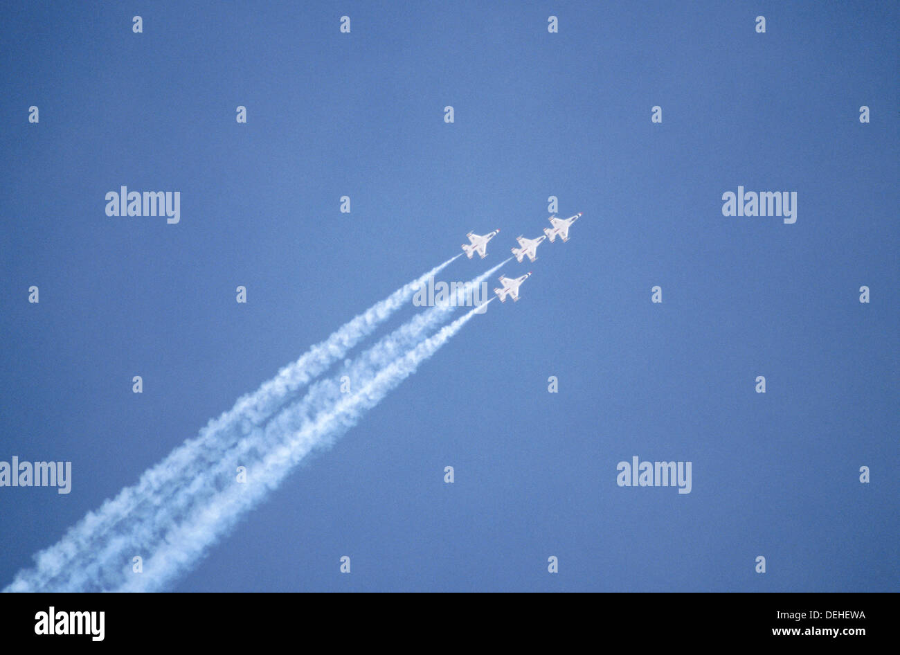 U s bomber formation hi-res stock photography and images - Alamy
