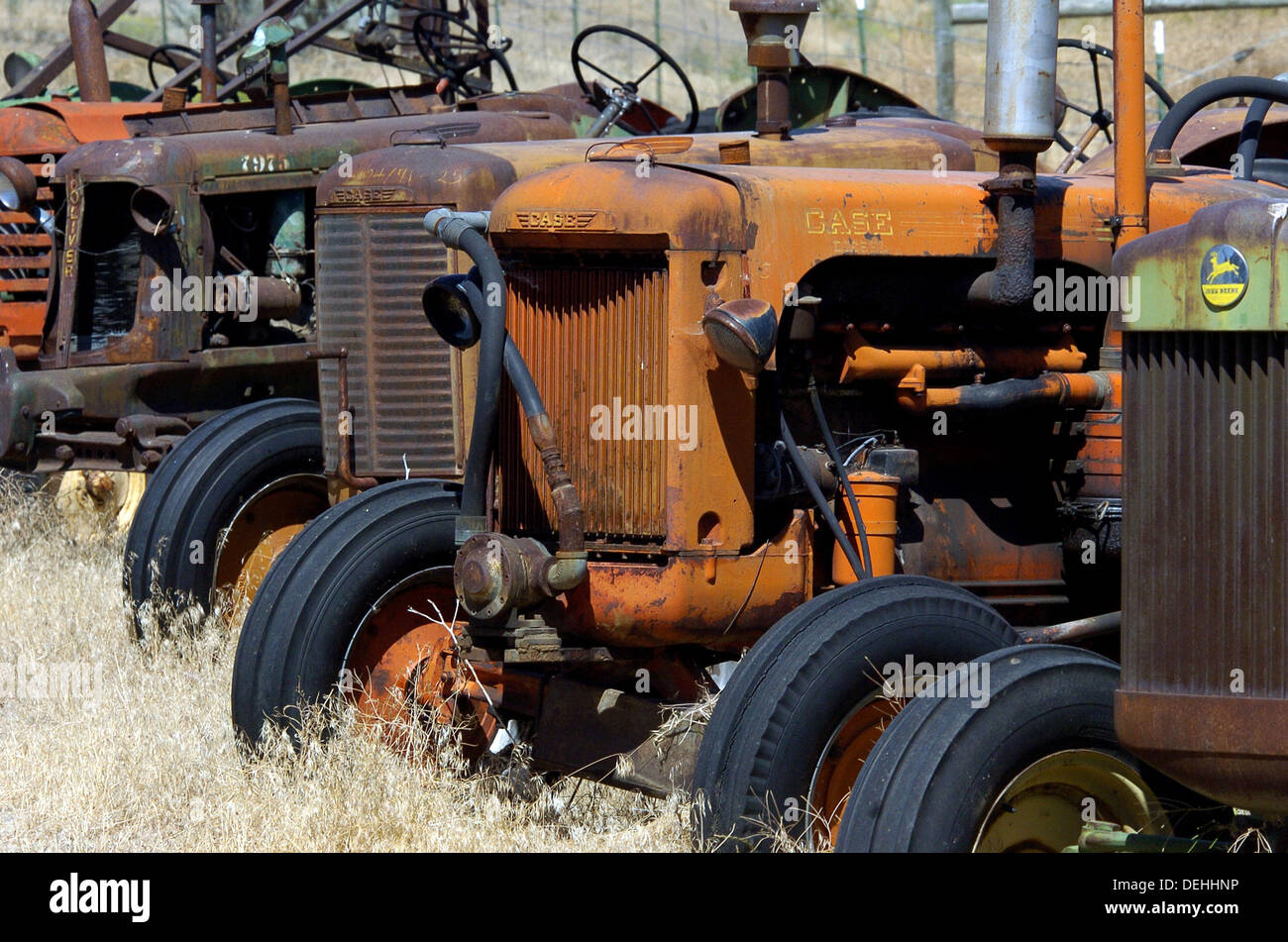 Scrap tractors hi-res stock photography and images - Alamy