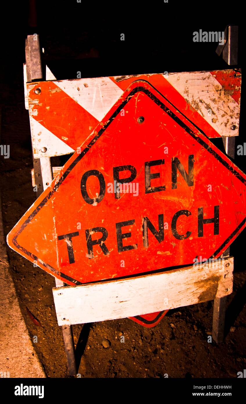 Open sighn hi-res stock photography and images - Alamy