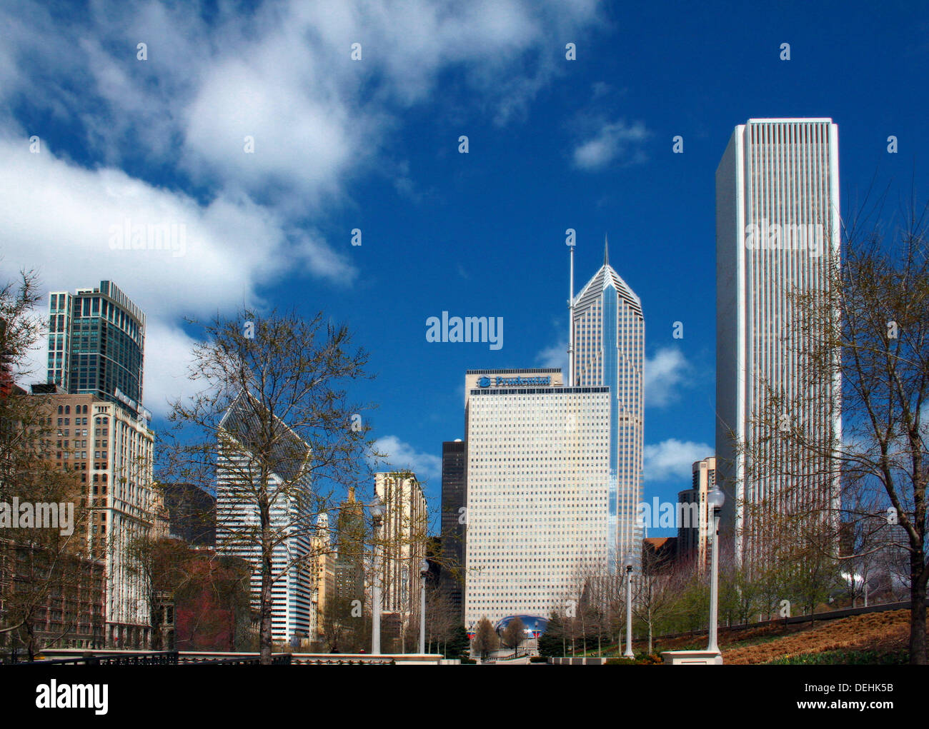 Chicago landscape architecture hi-res stock photography and images - Alamy