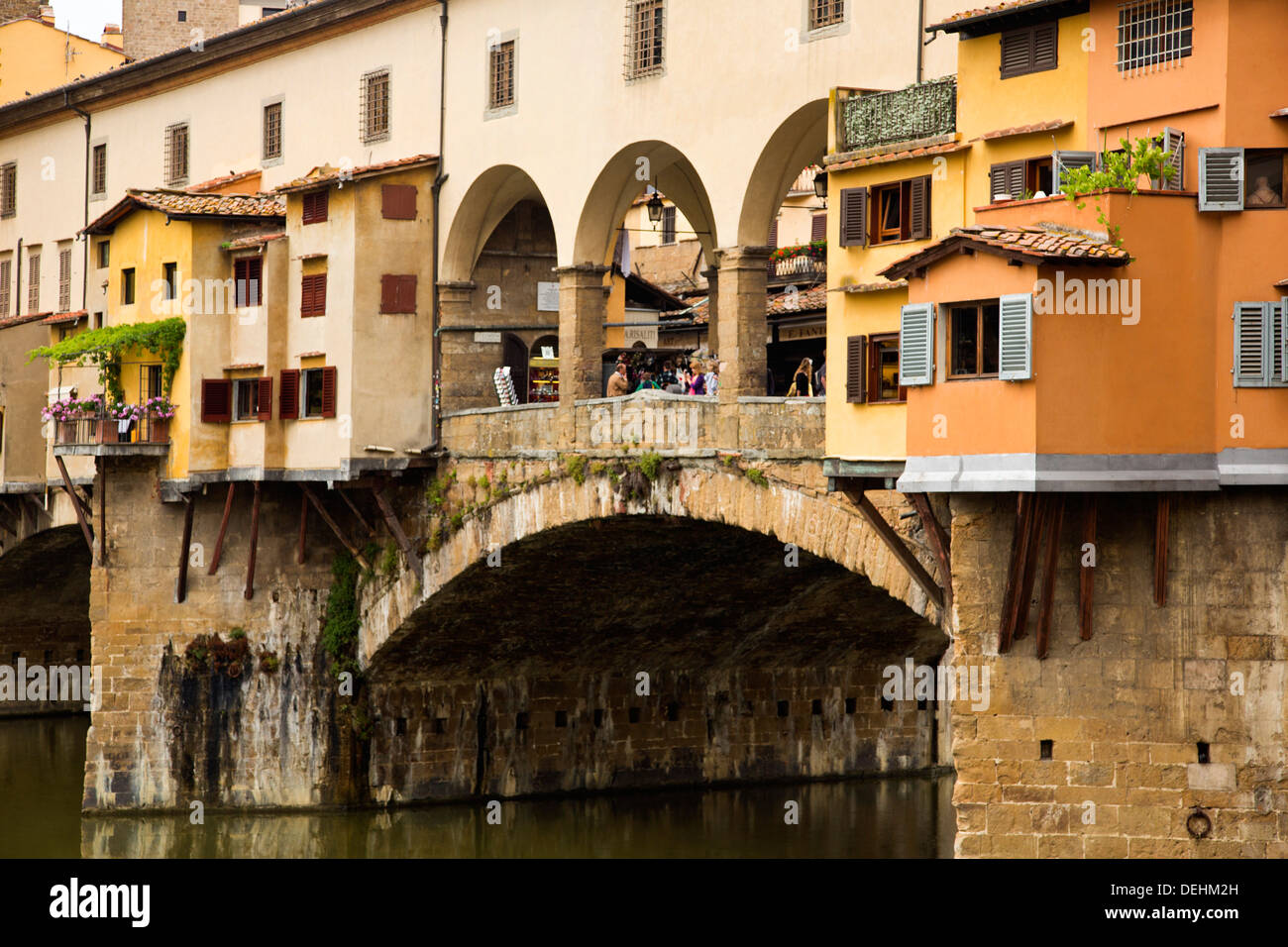 Houses on bridge hi-res stock photography and images - Alamy