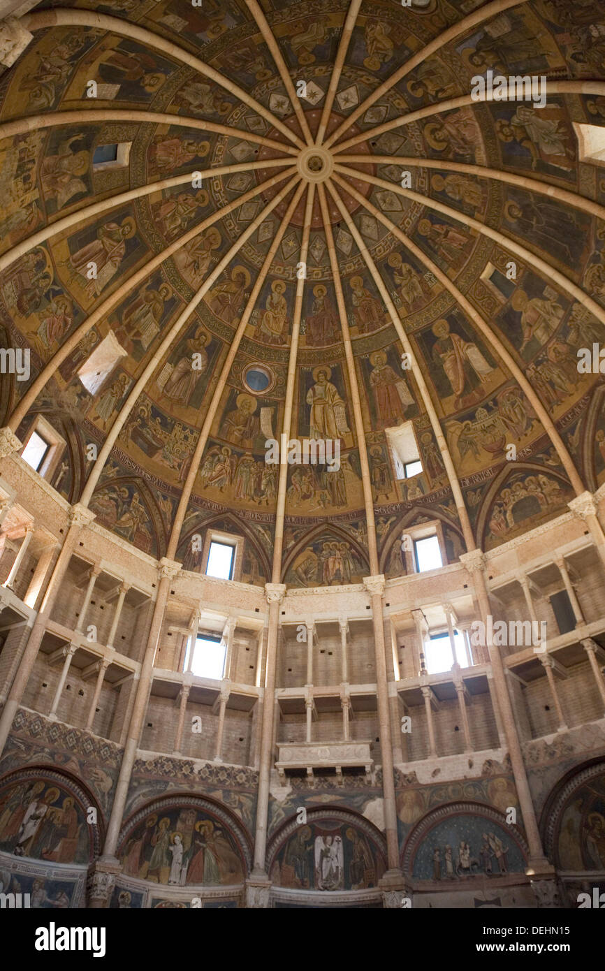 Parma baptistery interior hi-res stock photography and images - Alamy