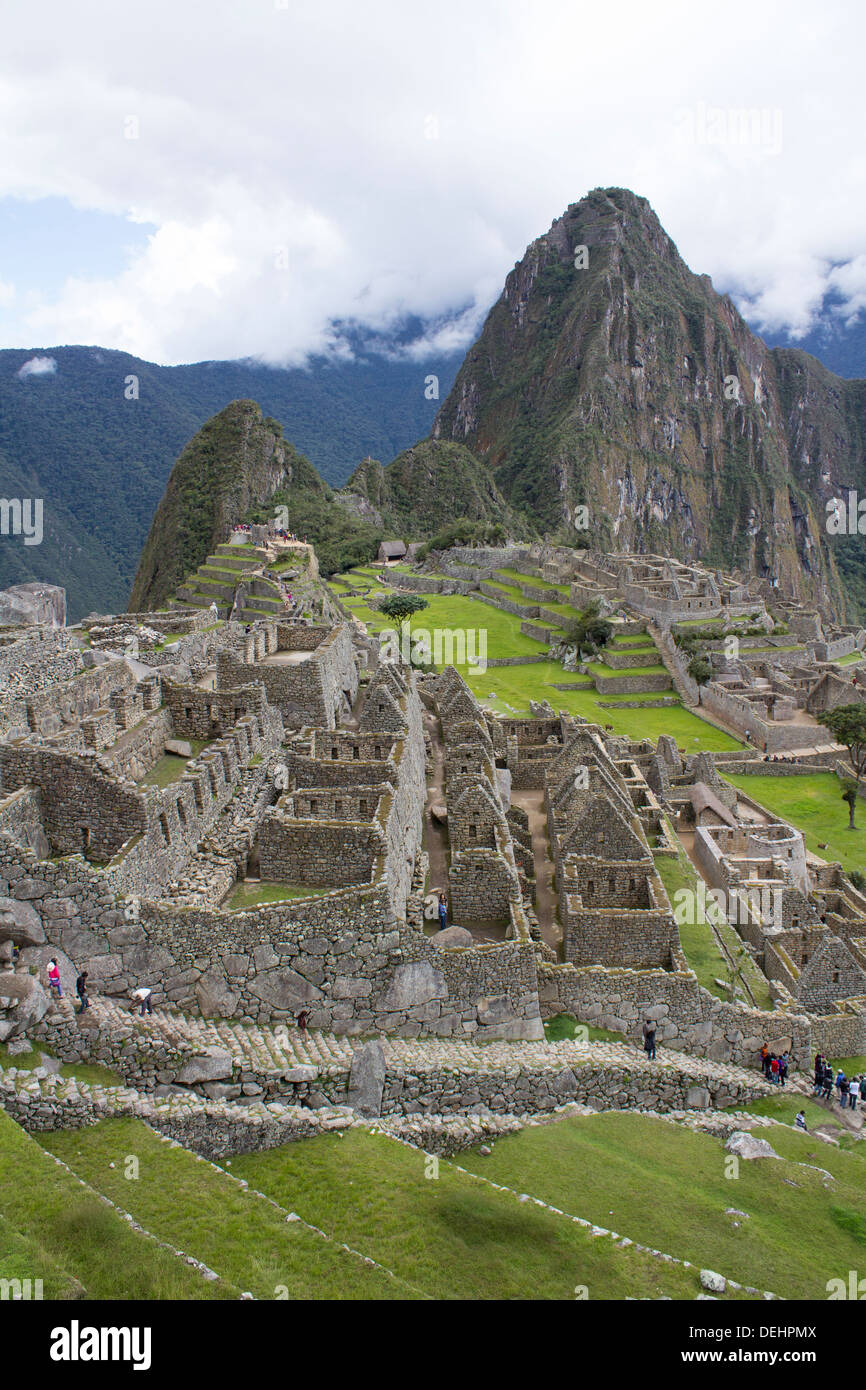 Landscape photo of Machu Picchu Incan ruins, Peru Stock Photo - Alamy