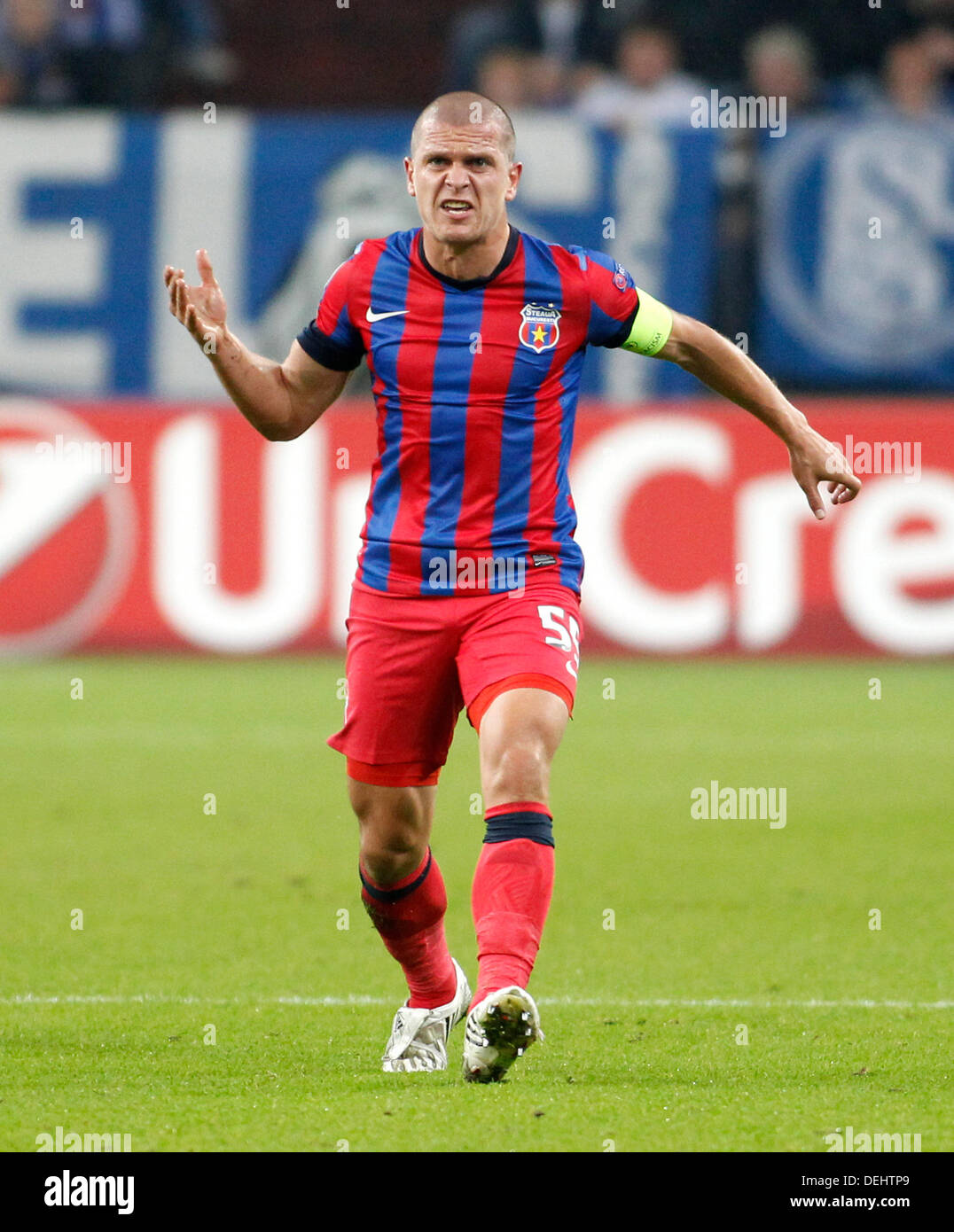 Ganze figur angry hi-res stock photography and images - Alamy