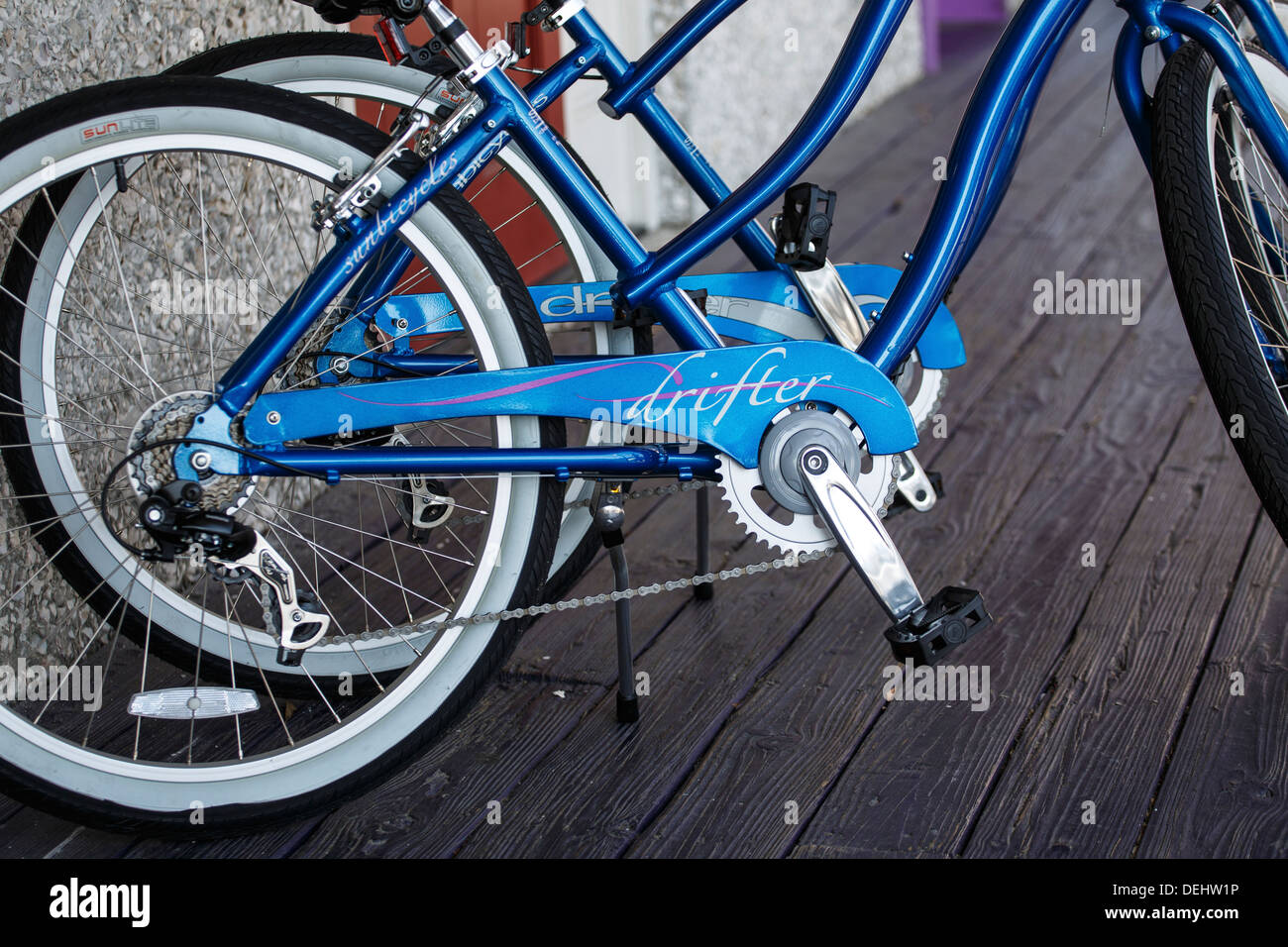 Bicycle chains hi-res stock photography and images - Alamy